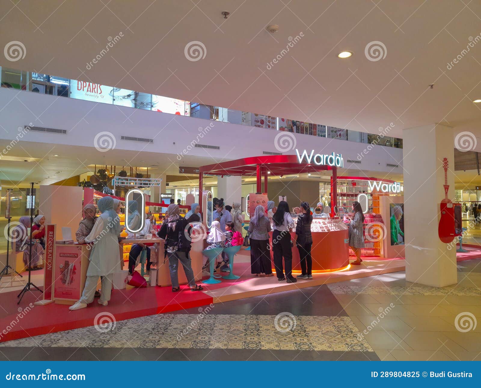 Wardah Brand Cosmetics Exhibition Editorial Image - Image of banner ...