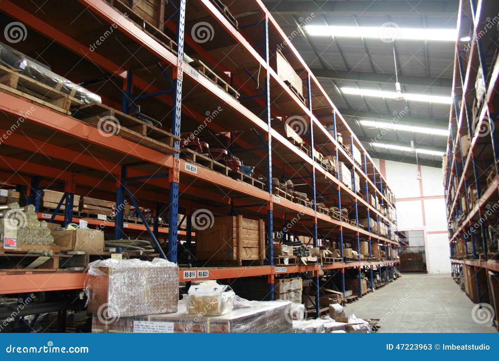Clean industrial warehouse stock image. Image of industry - 47223963