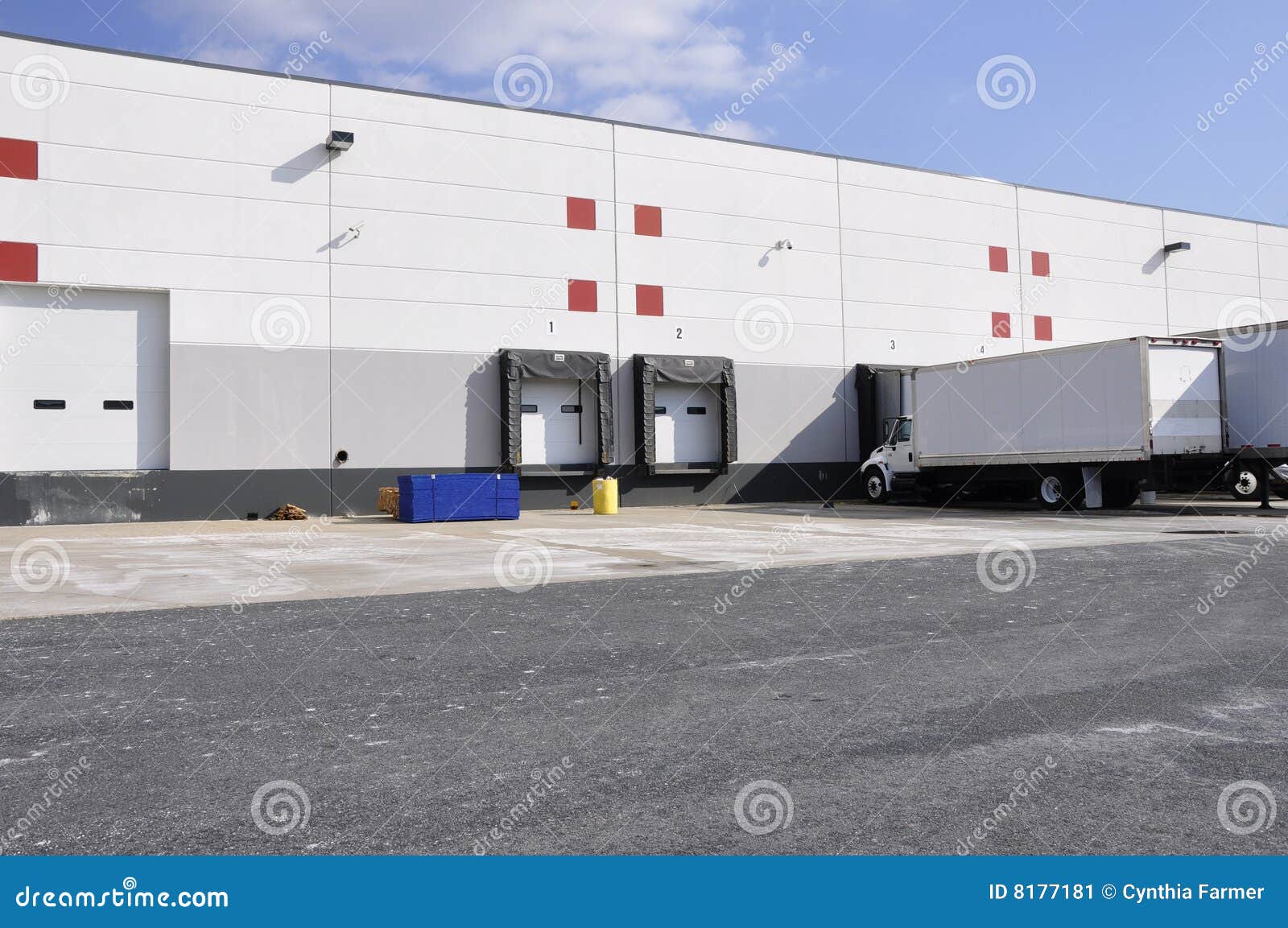 Warehouse docks stock image. Image of load, receiving - 8177181