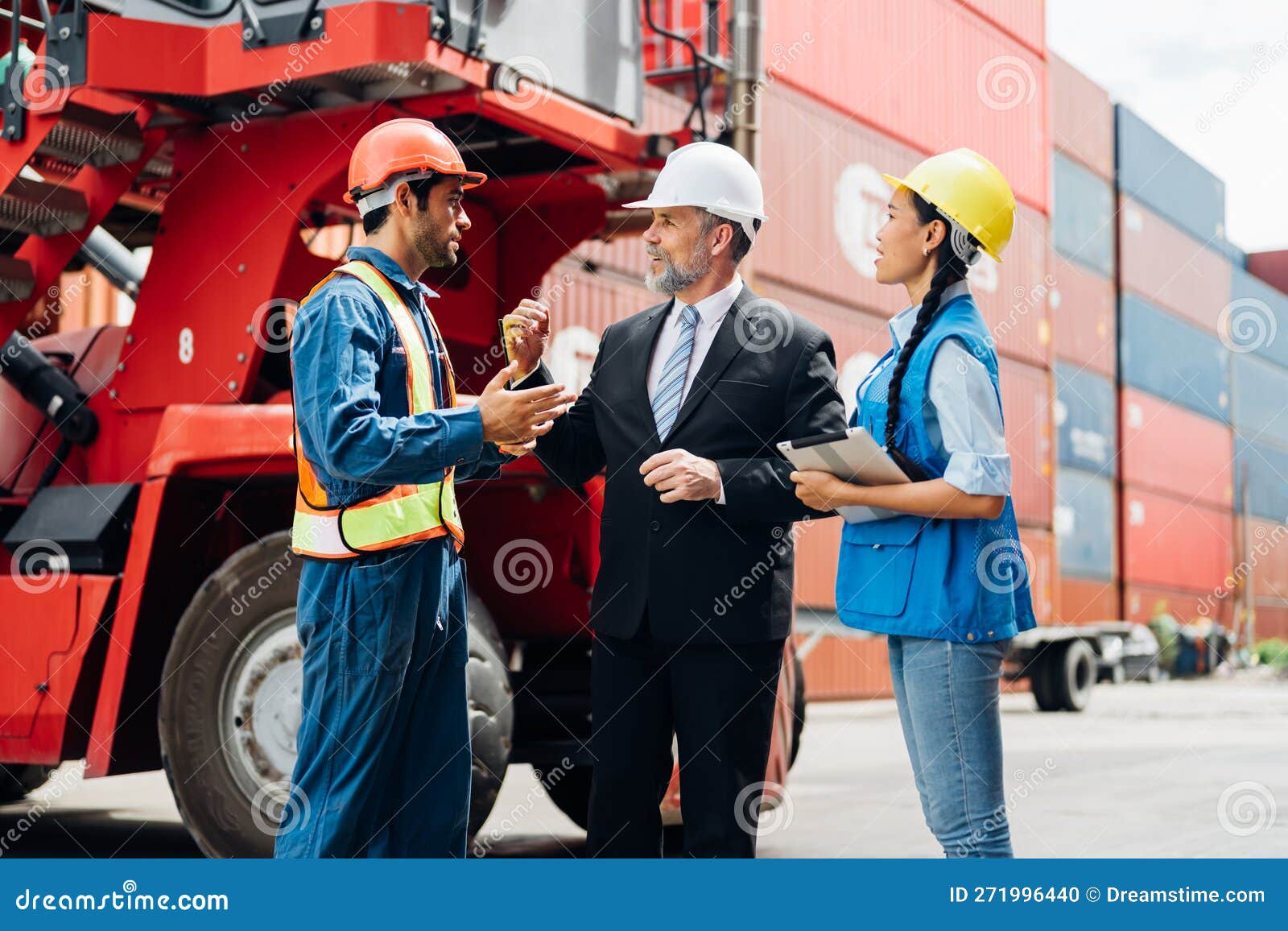 Warehouse Engineer Worker Working at Industrial Container Yard Stock ...