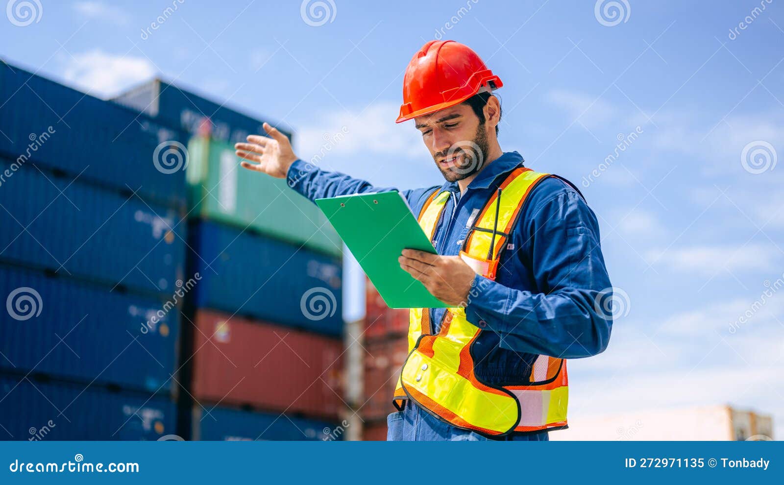 Warehouse Engineer Worker Working at Industrial Container Yard Stock ...