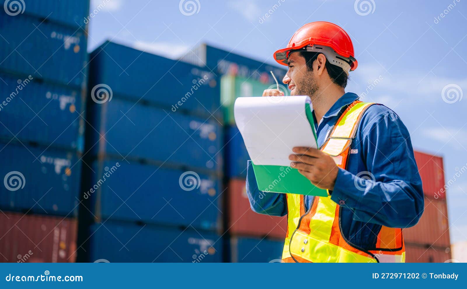 Warehouse Engineer Worker Working at Industrial Container Yard Stock ...