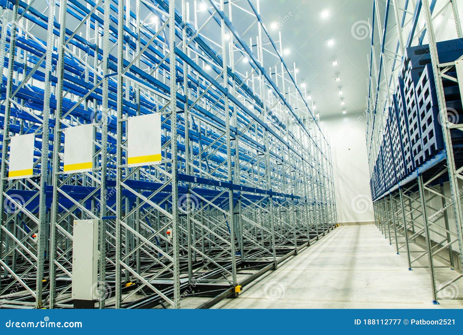 Warehouse Freezer Logistics Storage, Loading and Shipment Stock Image ...