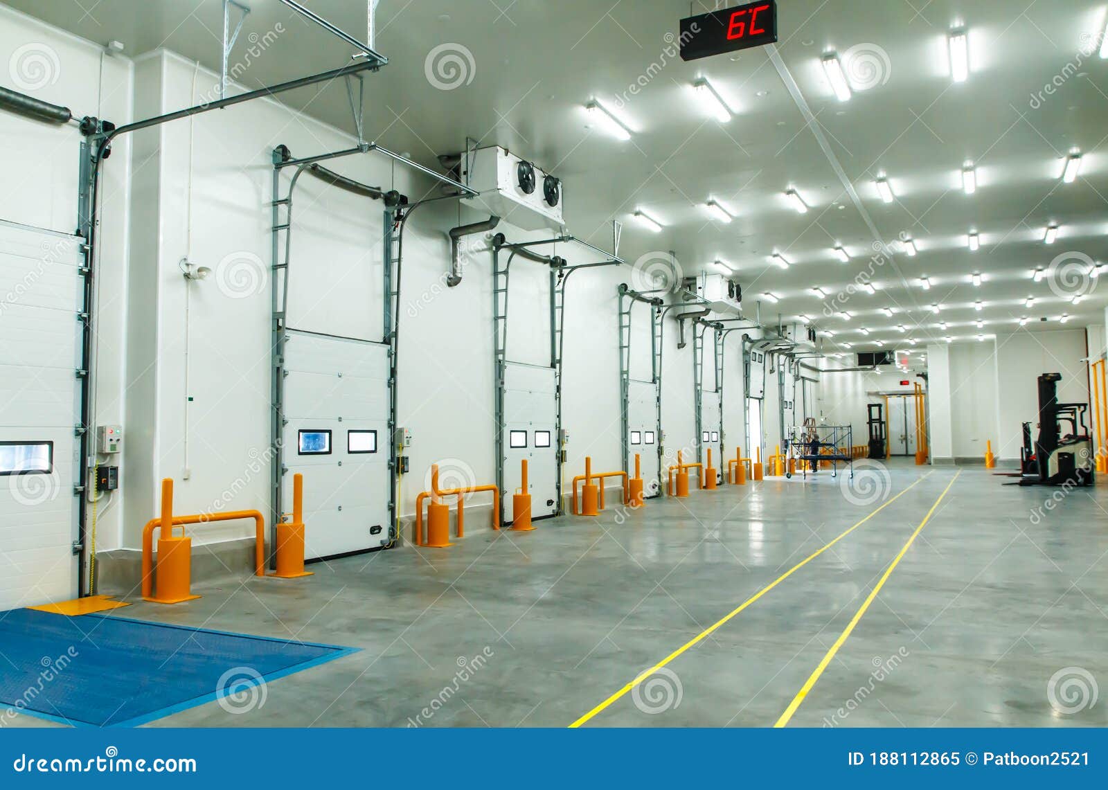 Warehouse Freezer Logistics Storage, Loading and Shipment Stock Image ...