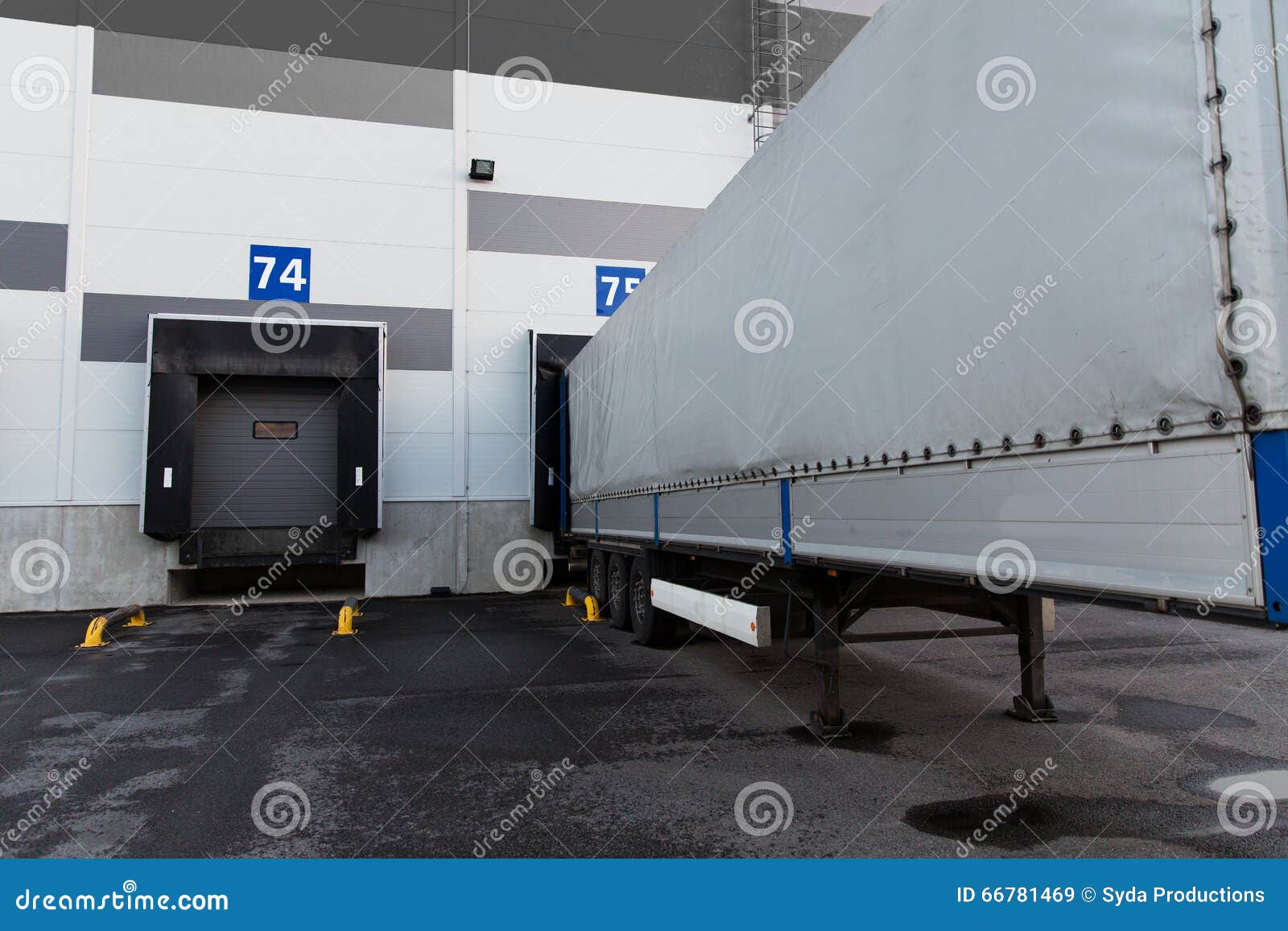Warehouse Gates and Truck Loading Stock Image - Image of indoors ...