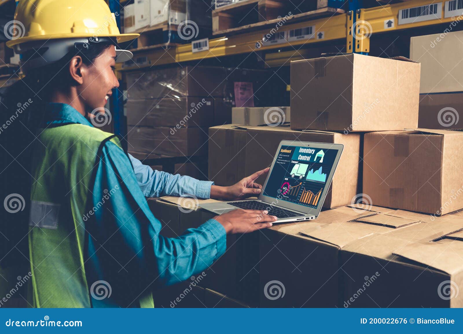 Warehouse Management Software Application in Computer for Real Time ...