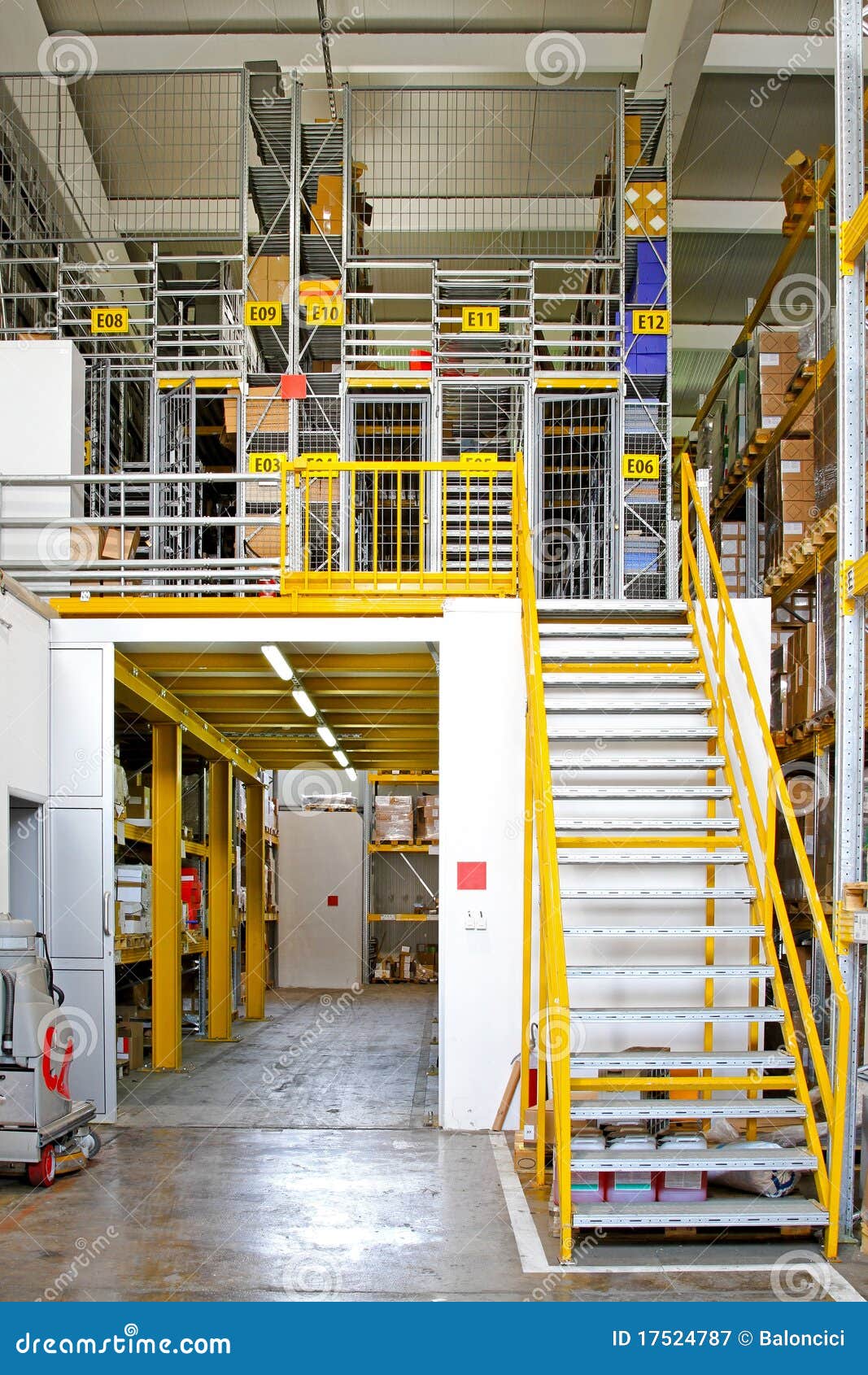 Warehouse rooms stock image. Image of pallets, rooms - 17524787