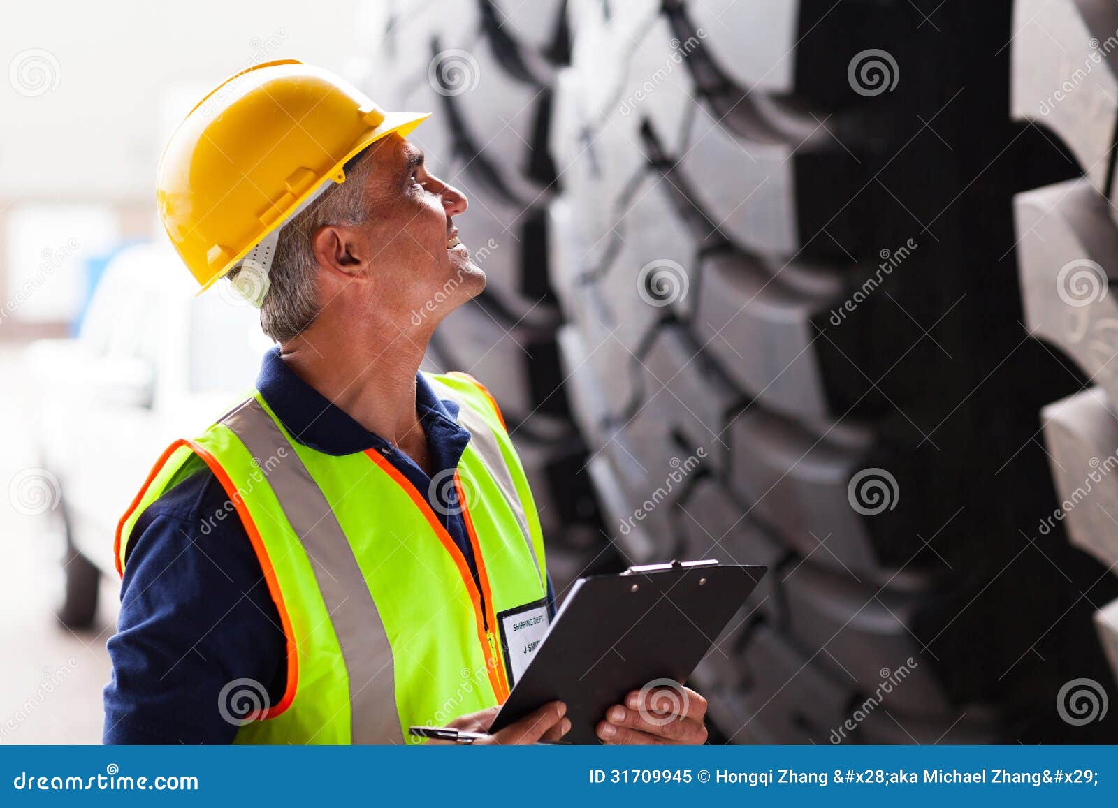 Warehouse Worker Inspecting Stock Image - Image of business, outdoors ...