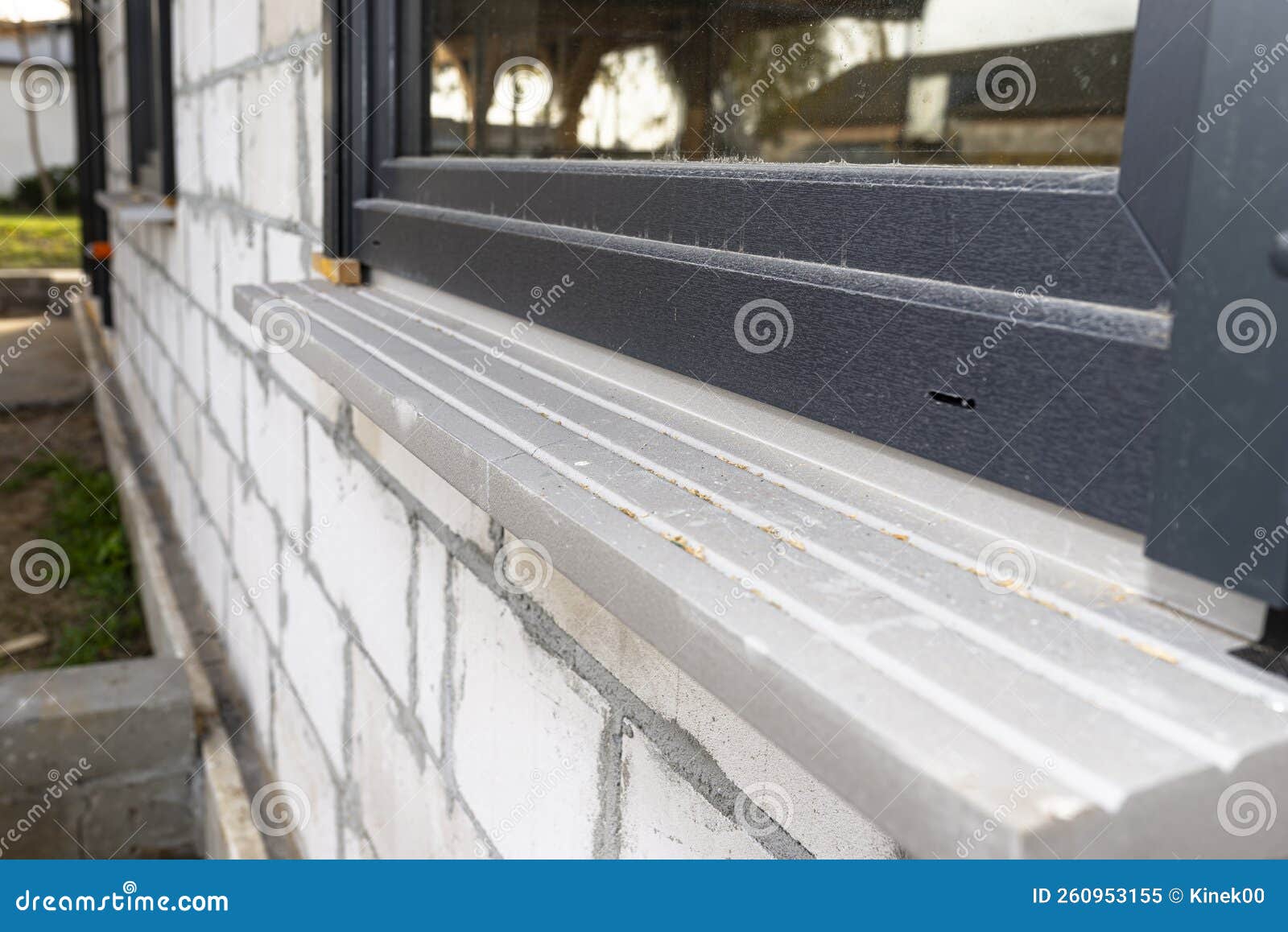 Warm Installation of a Three-layer Window with a Polys.tyrene Window ...