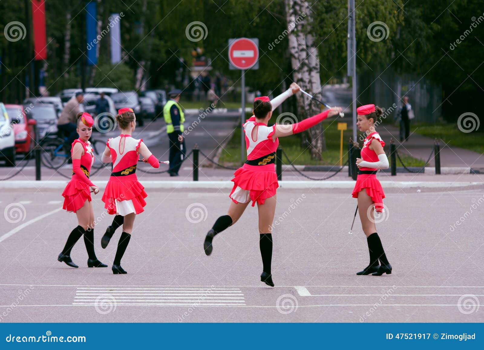 Warm up majorettes. editorial photography. Image of events - 47521917