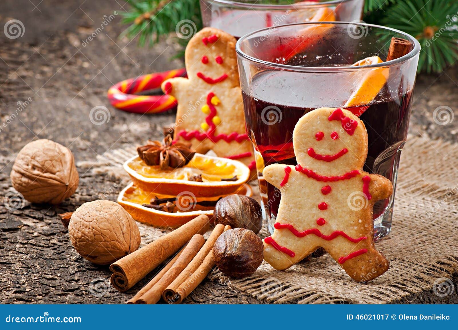 Warming Mulled Wine, Spices and Gingerbread Cookie Stock Image - Image ...