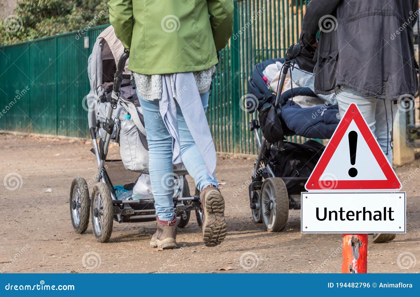 Sign `Keep A Distance Of 2 M` `2 M Abstand Halten` In German Stock ...