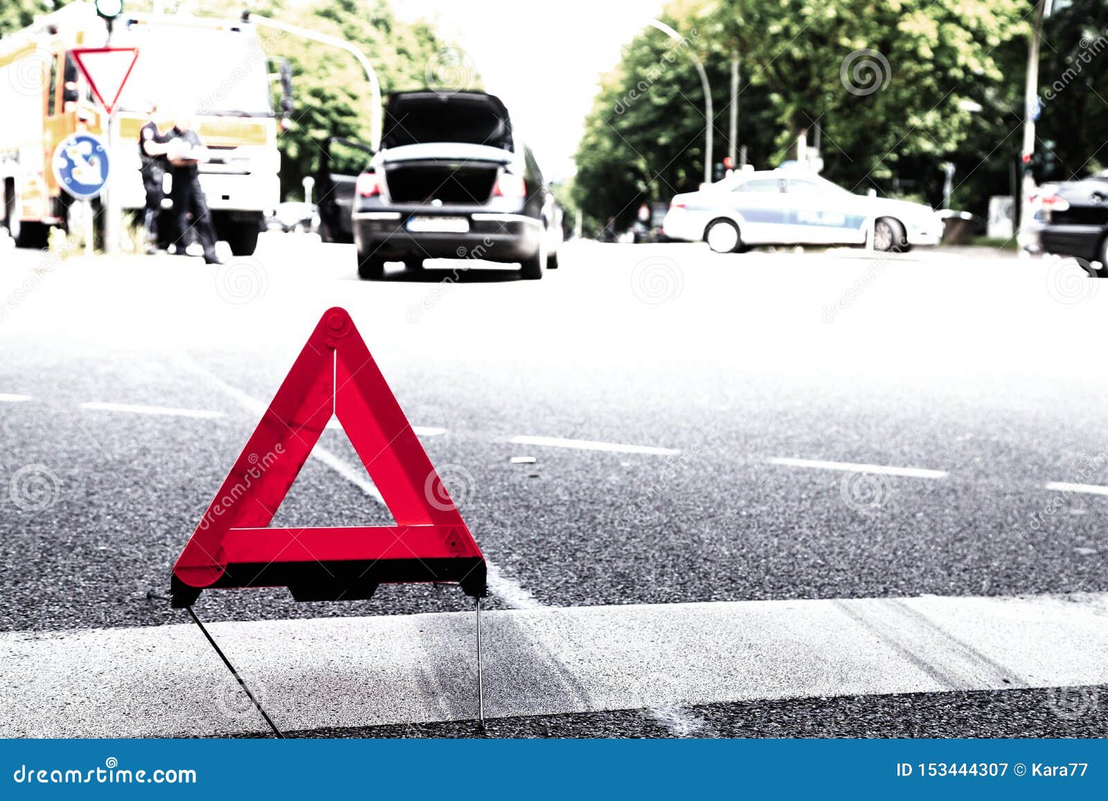 Breakdown_triangle stock image. Image of location, skid - 153444307