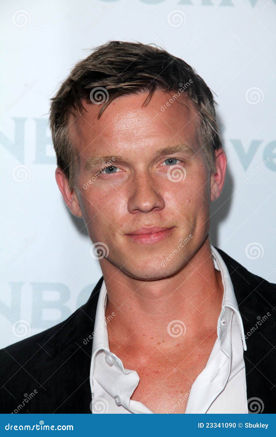 Warren Kole editorial image. Image of pasadena, warren - 23341090