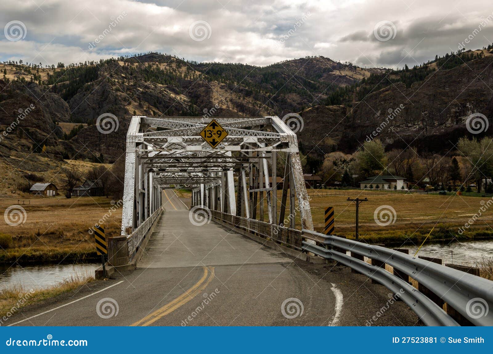 Warren through Truss Bridge Stock Image - Image of nature, warren: 27523881