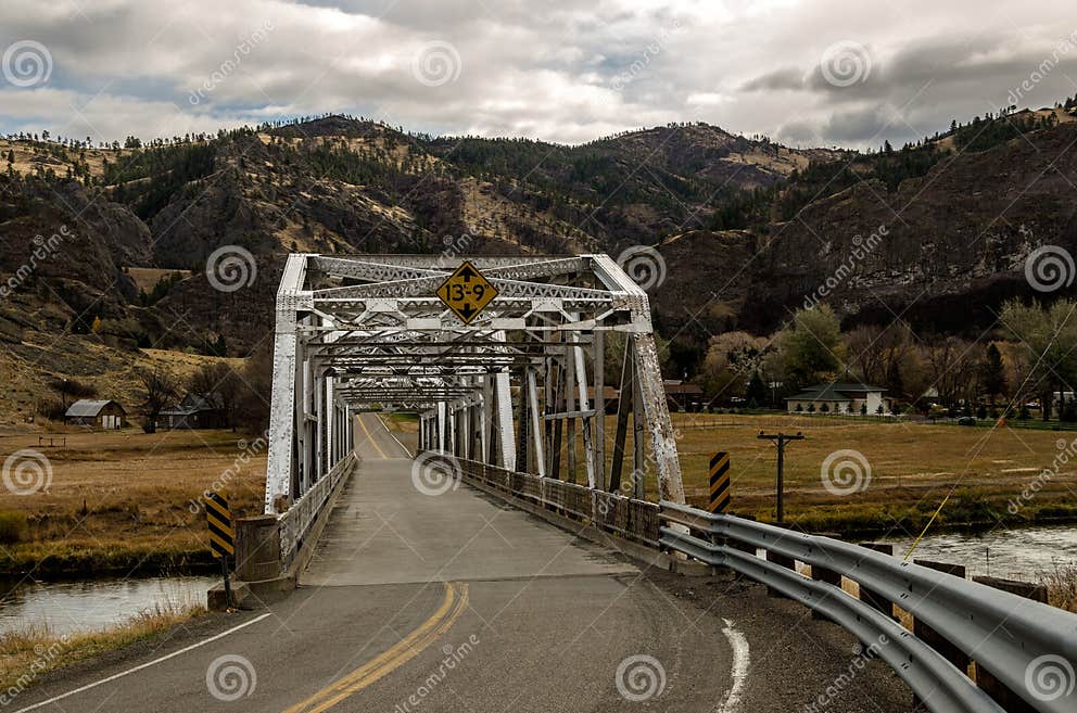 Warren through Truss Bridge Stock Image - Image of nature, warren: 27523881