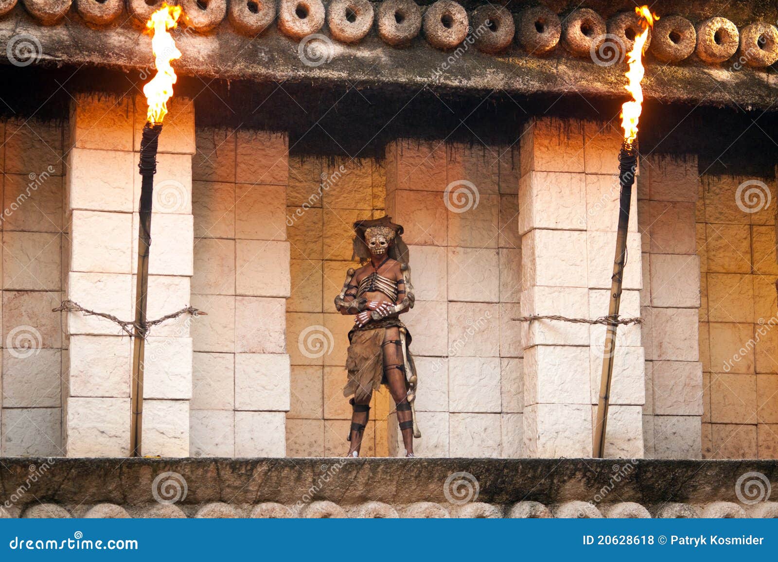 Warrior on Guard To the Mayan Temple Editorial Stock Photo - Image of ...