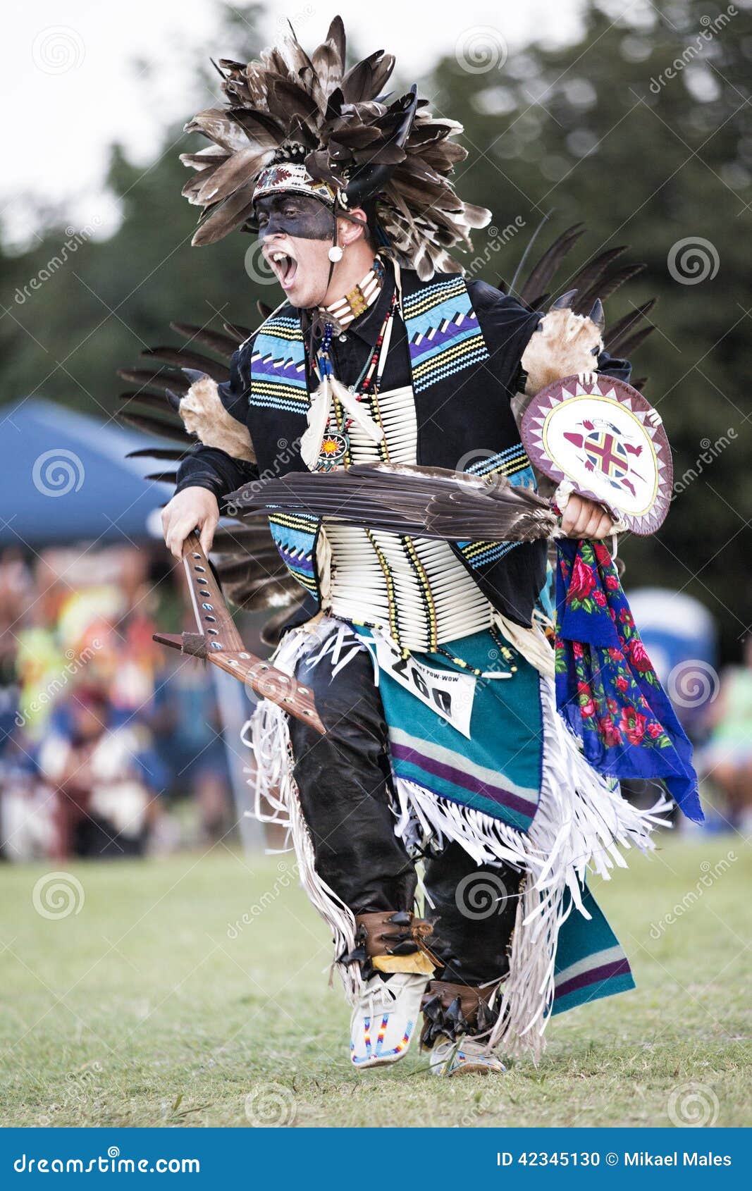 Warriors Yell editorial image. Image of weapons, oklahoma - 42345130