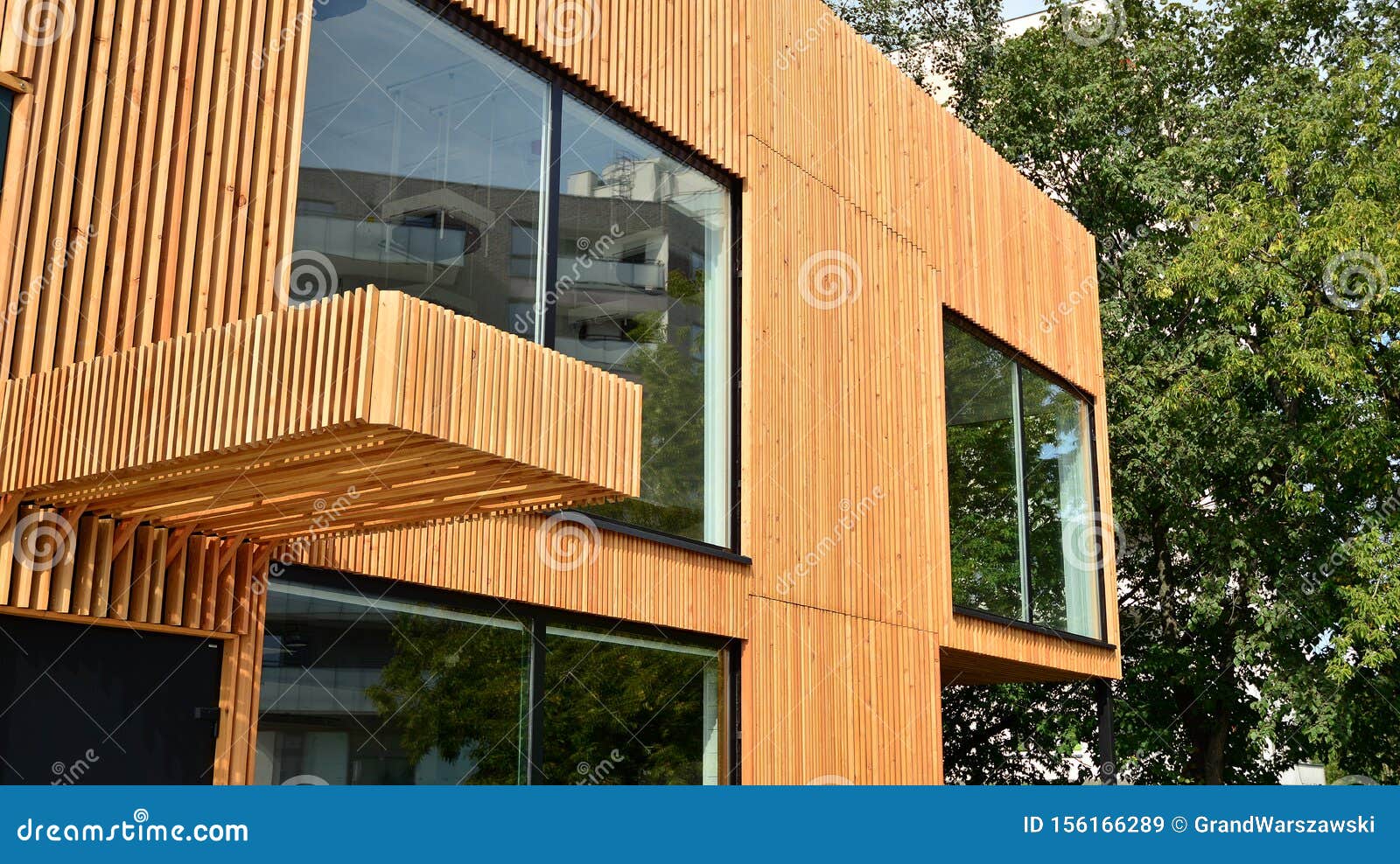 Building Promoting the Construction of the Complex Forest Office ...