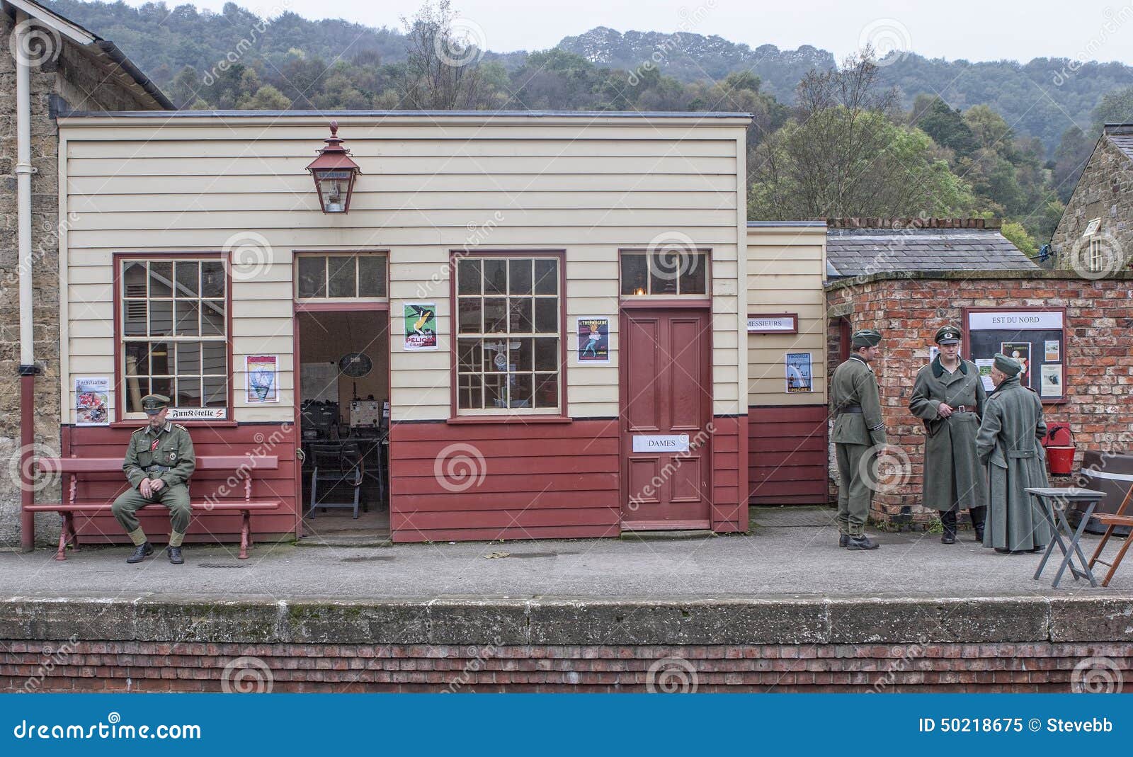 Wartime Weekend editorial image. Image of pickering, room - 50218675