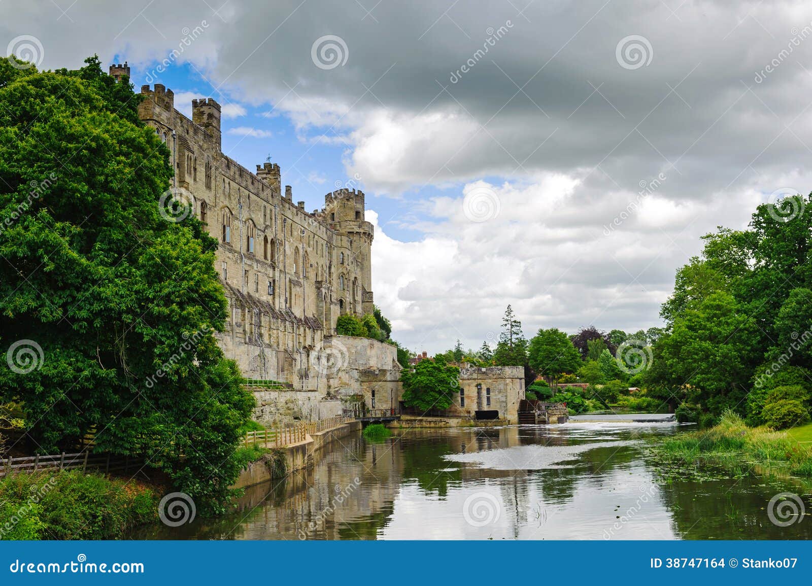 Warwick Castle and River Avon Stock Photo - Image of british, aged ...