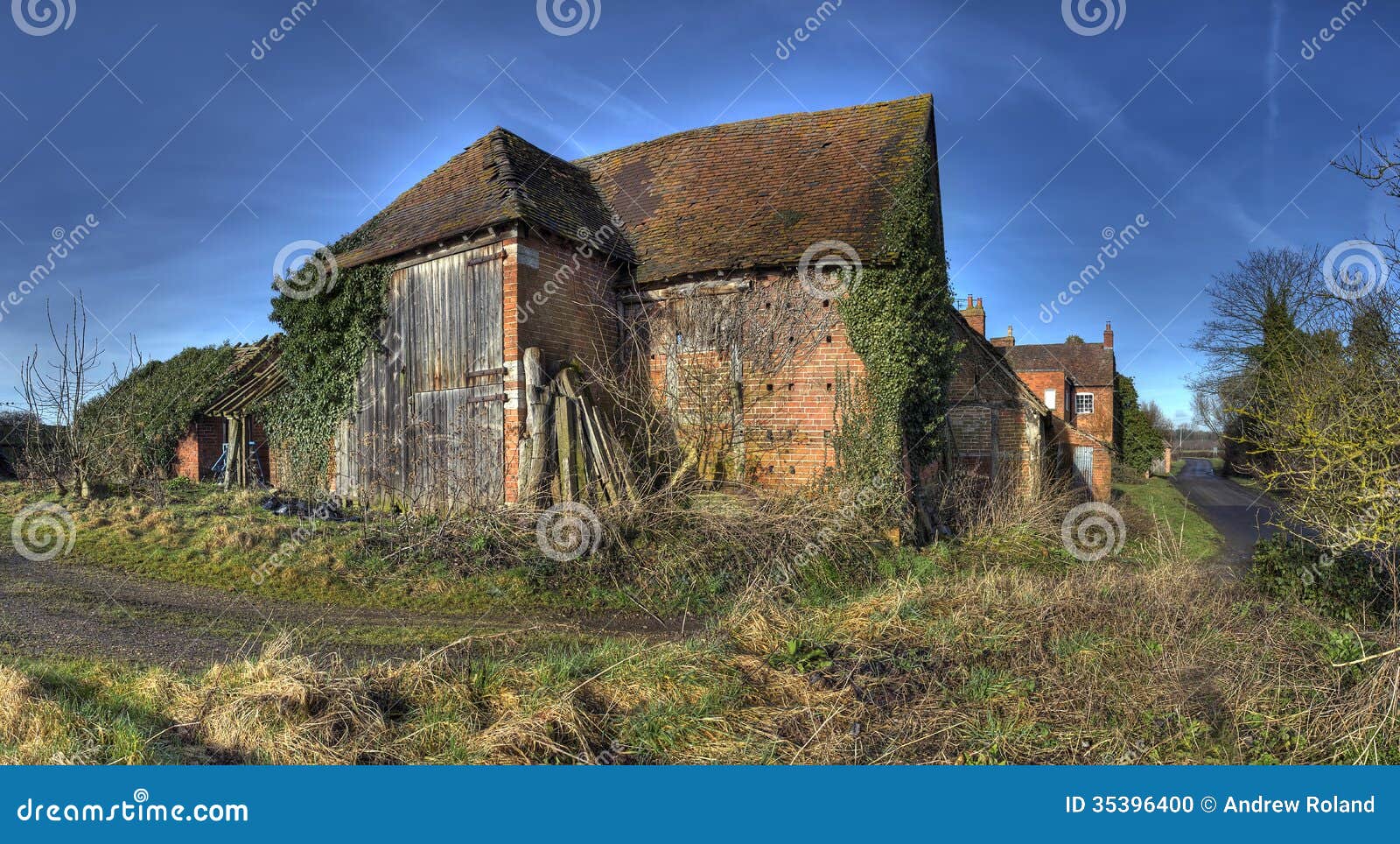 Warwickshire hay barn stock photo. Image of agriculture - 35396400