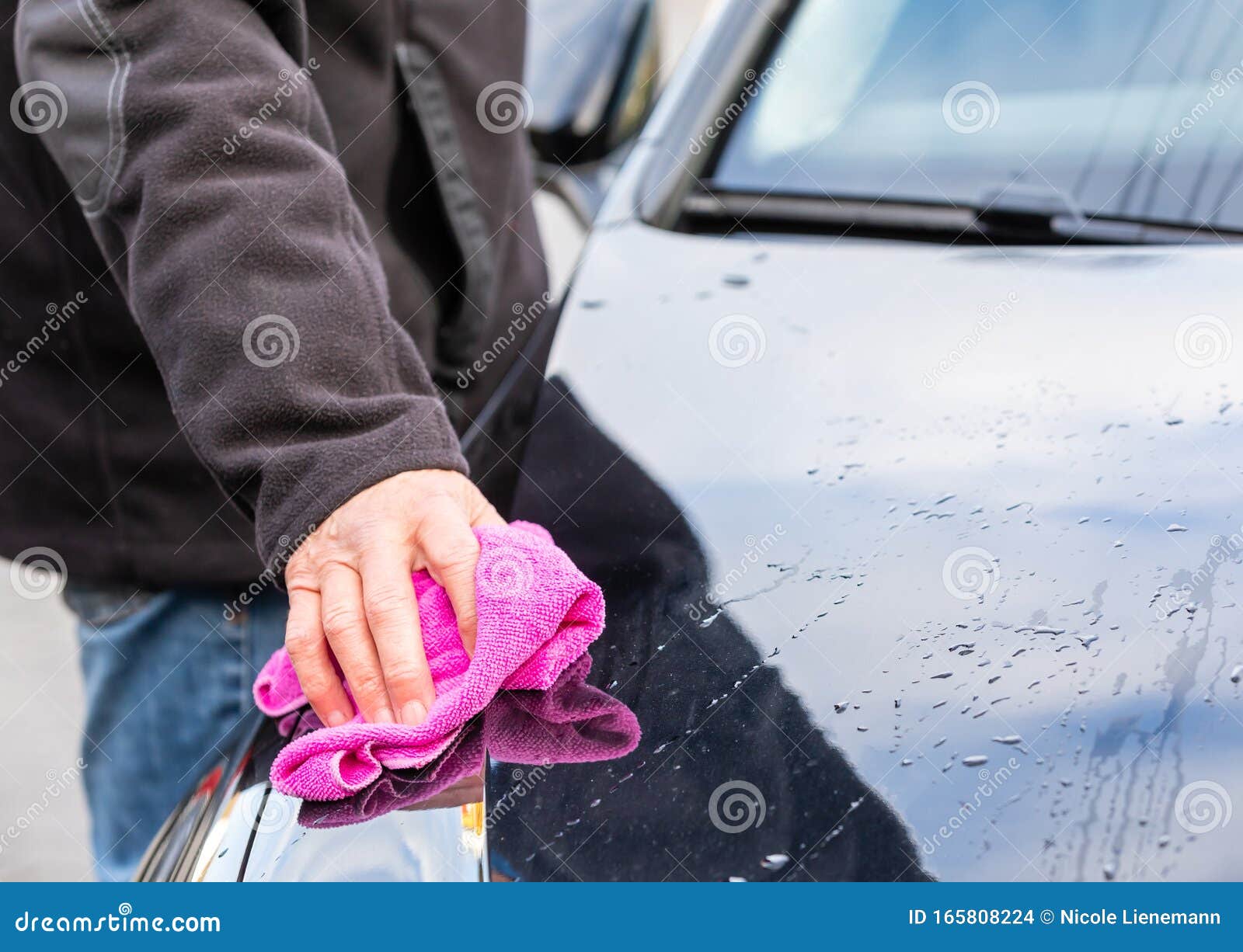 Wash Rag Stock Photos - Download 14,323 Royalty Free Photos