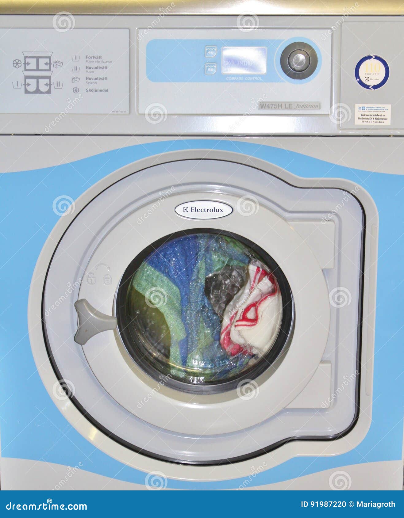 Wash in a washing machine editorial image. Image of machinery - 91987220