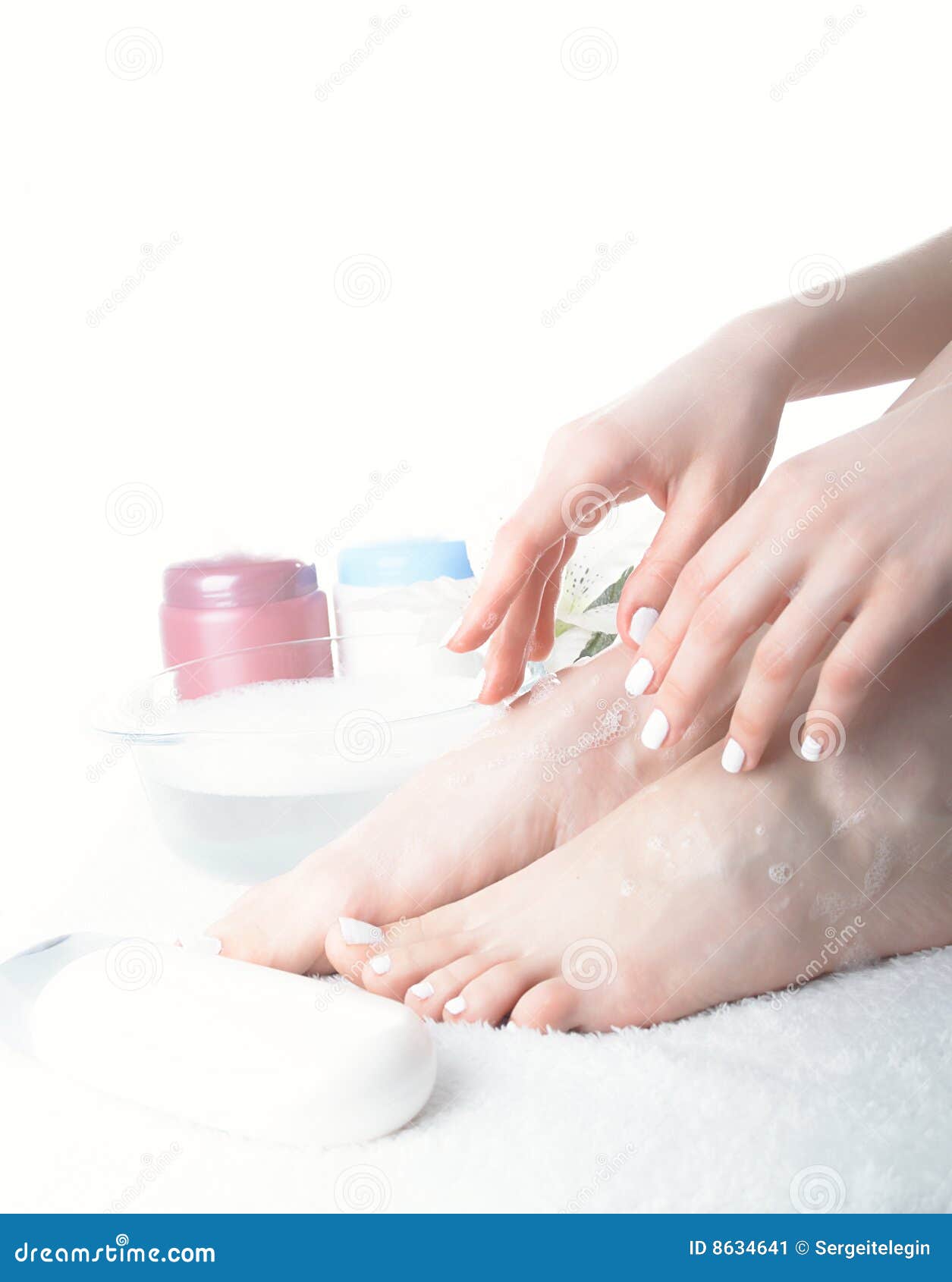 Washing of a female leg stock image. Image of beauty, bowl - 8634641