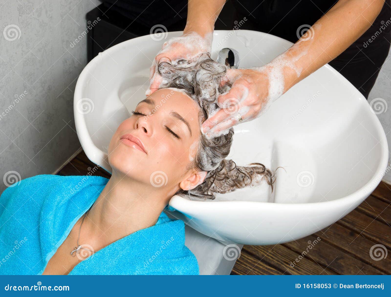 Washing hair stock image. Image of hairdresser, massage - 16158053