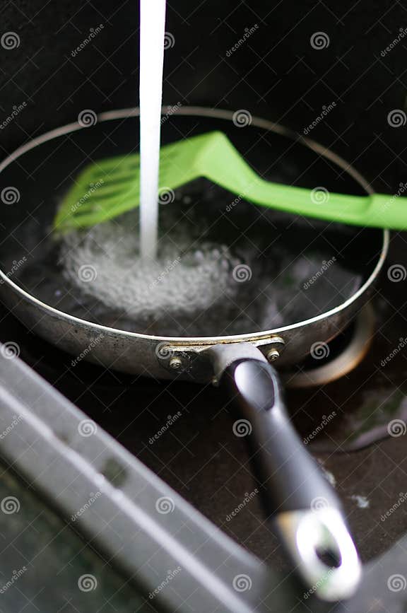 Washing pan stock image. Image of dirty, clear, water - 44274703