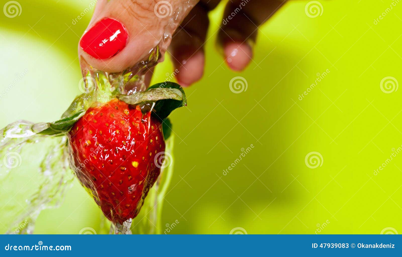Washing Strawberry stock image. Image of fresh, nutrition - 47939083