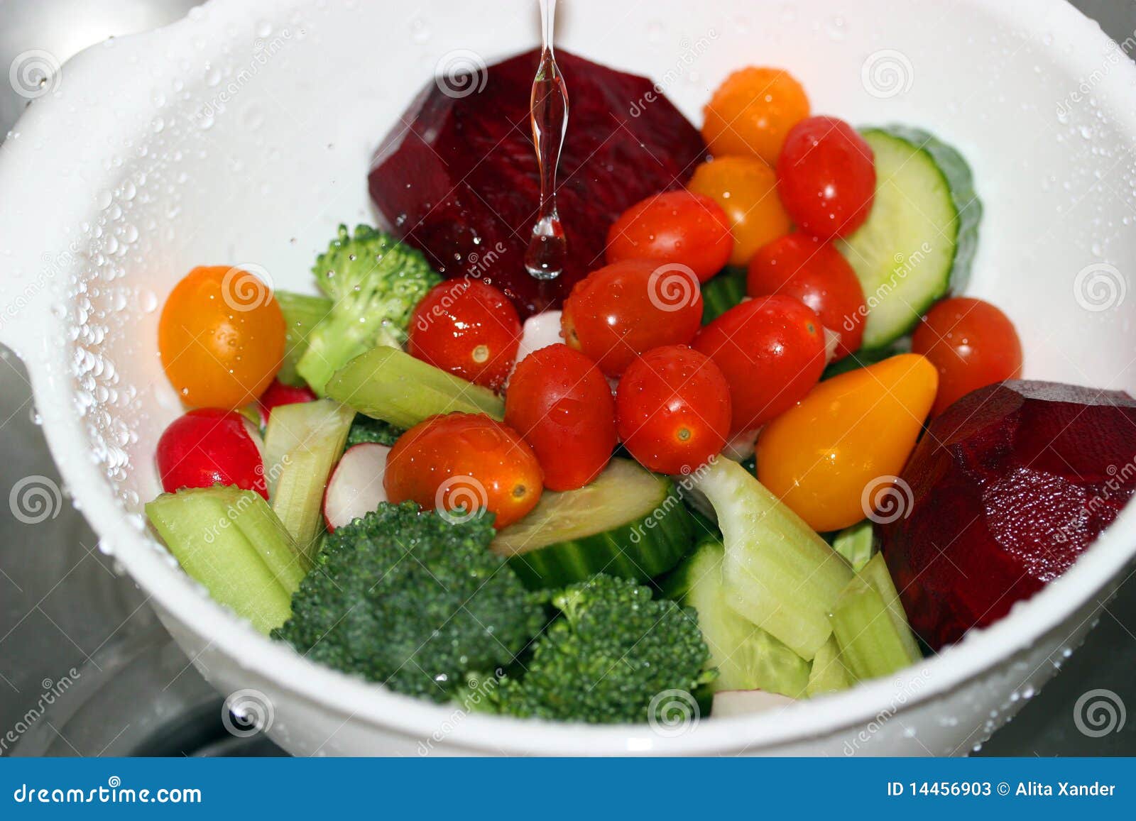 Washing Vegetables stock image. Image of bubble, cook - 14456903