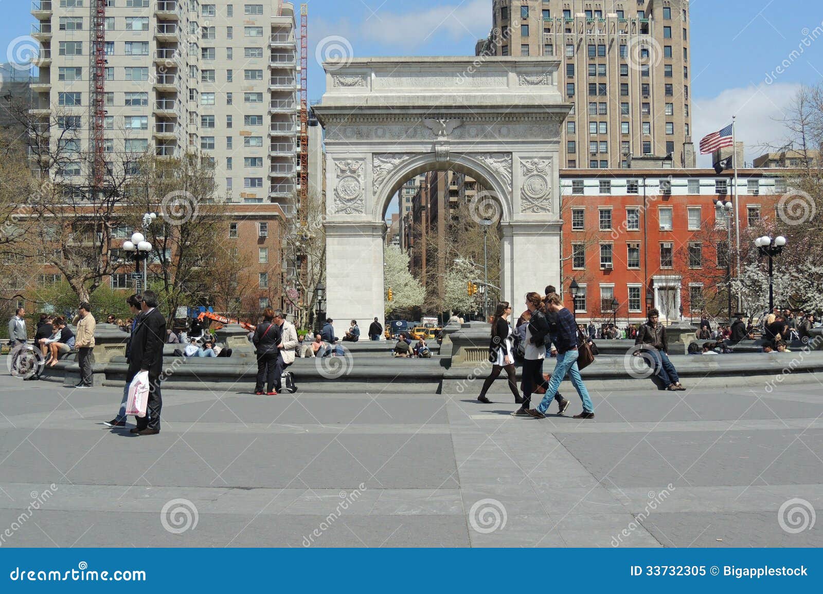 Washington Arch in New York City Editorial Image - Image of village ...