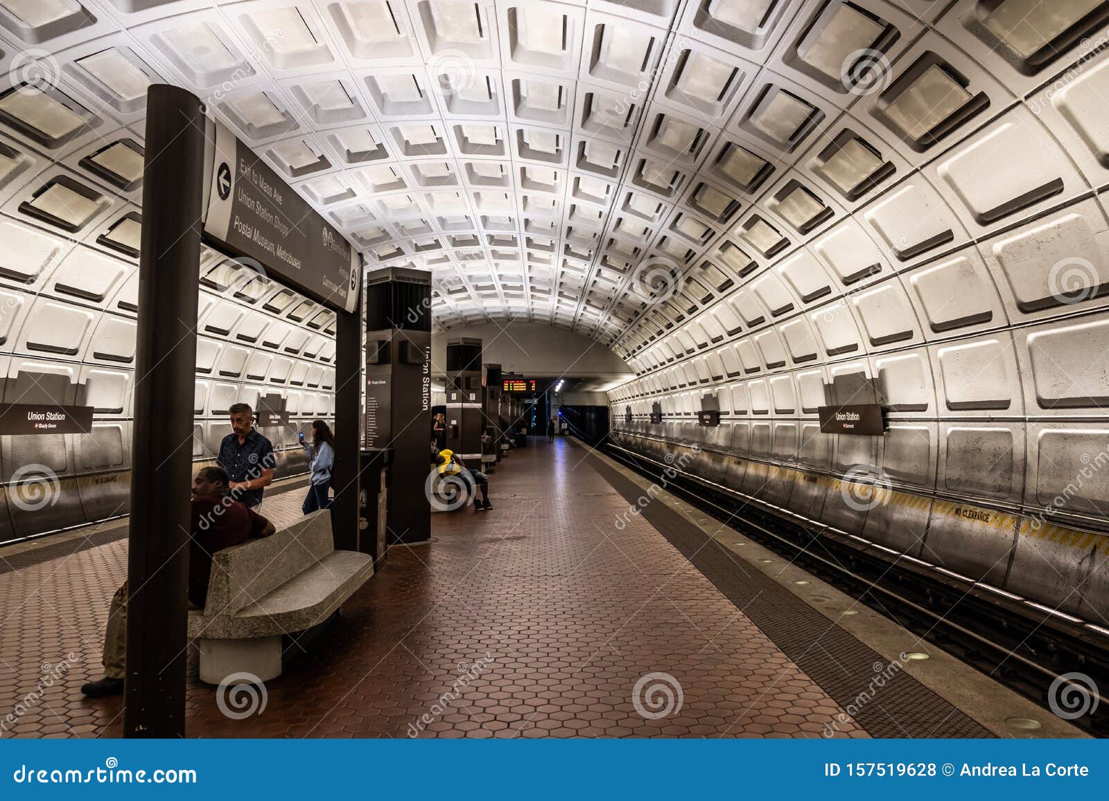 Washington DC Metro Service Editorial Stock Photo - Image of busy ...