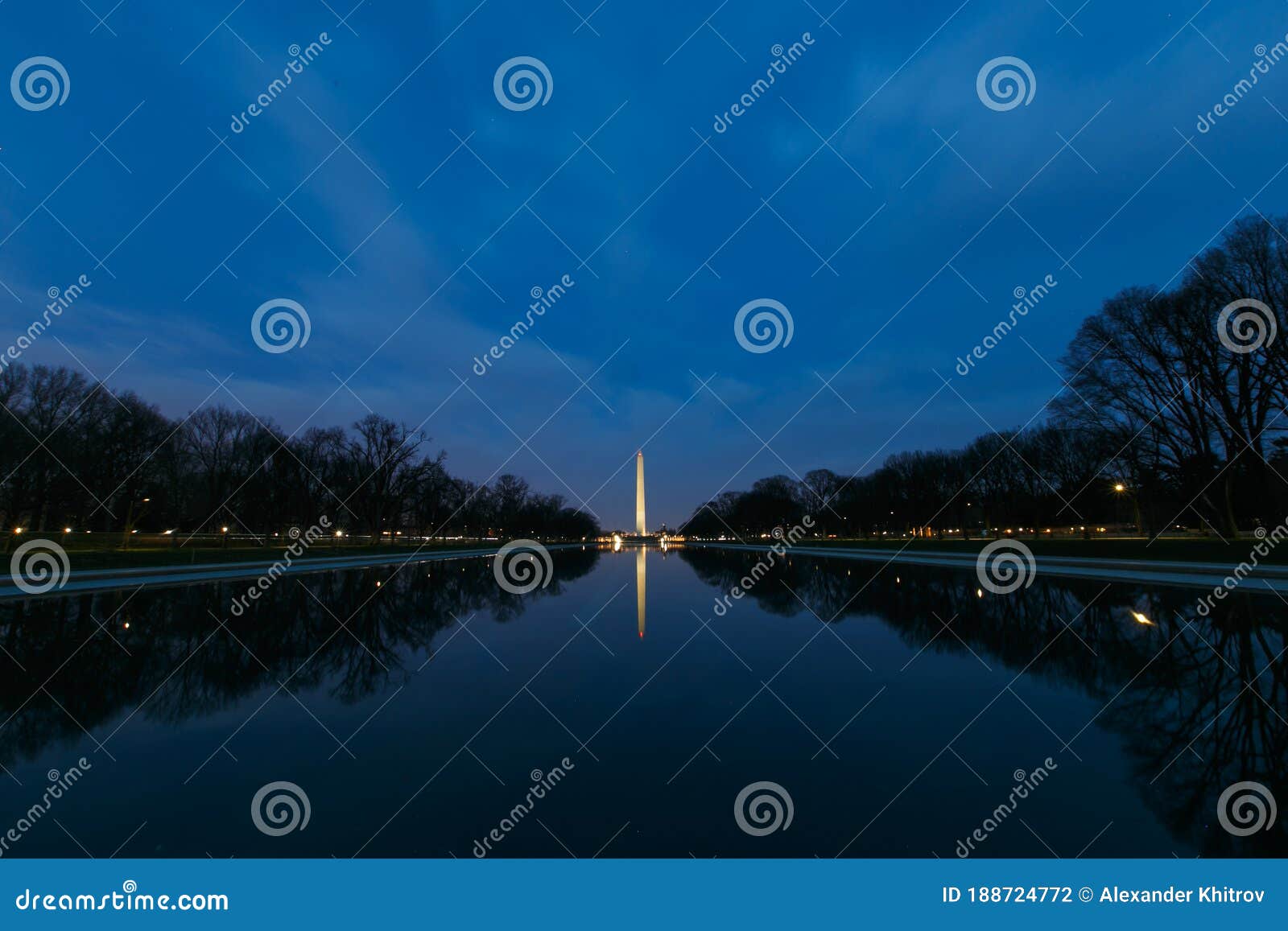 Washington Monument is Reflected in the Mirror Pond in Washington DC ...