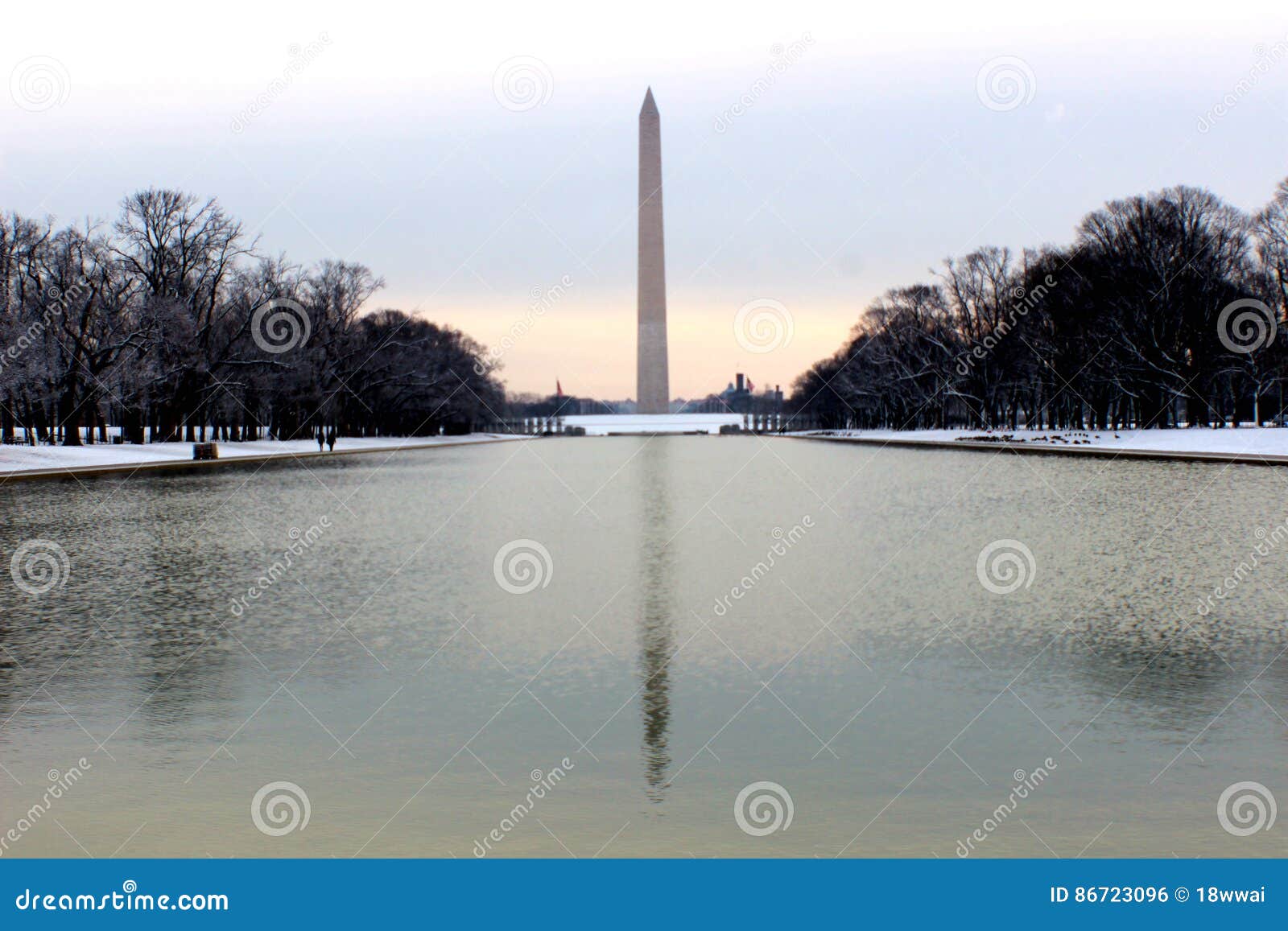 Washington Monument Reflecting Pool Stock Photo - Image of front ...