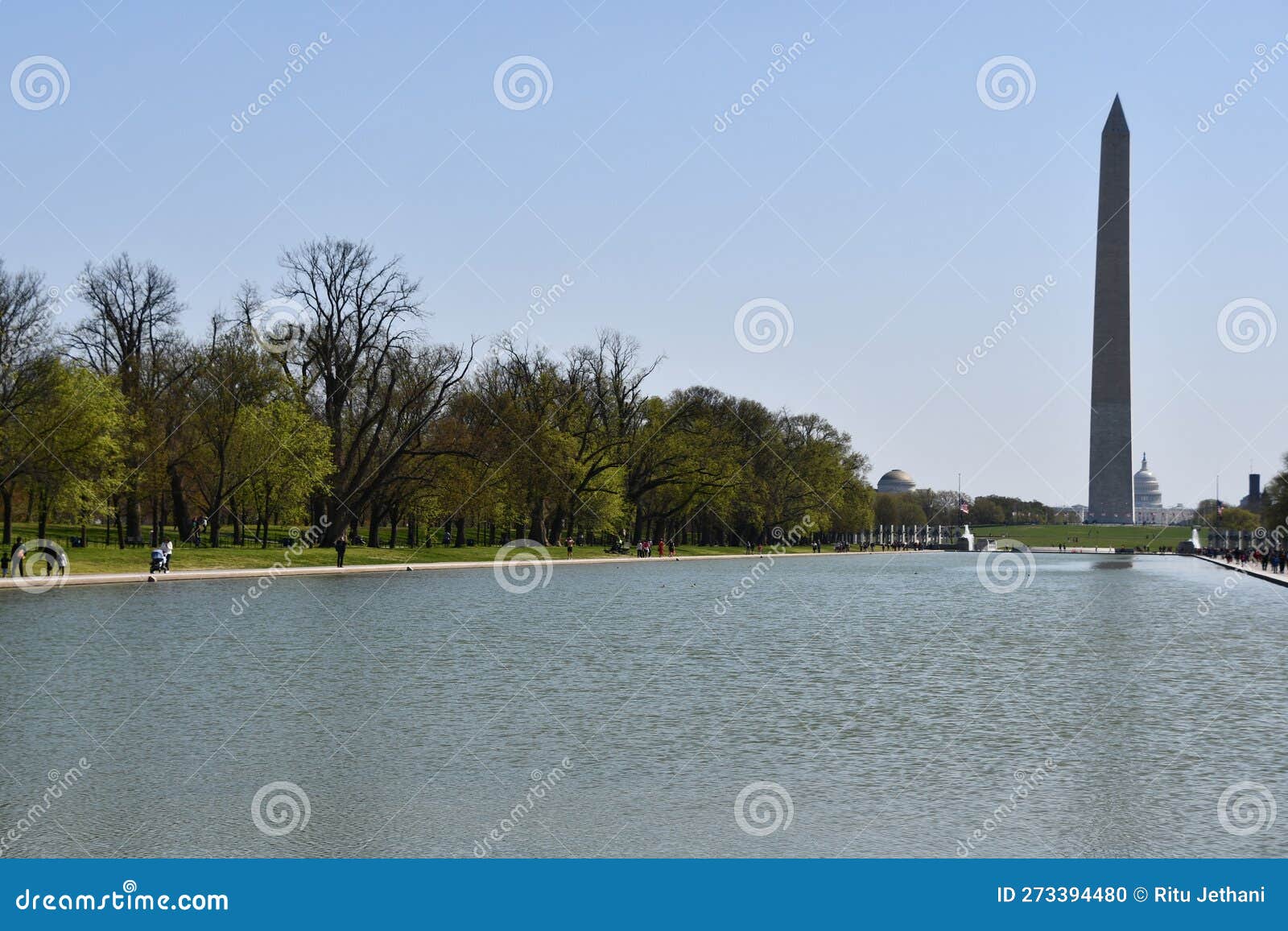 Washington Monument and Reflecting Pool in Washington DC Stock Photo ...