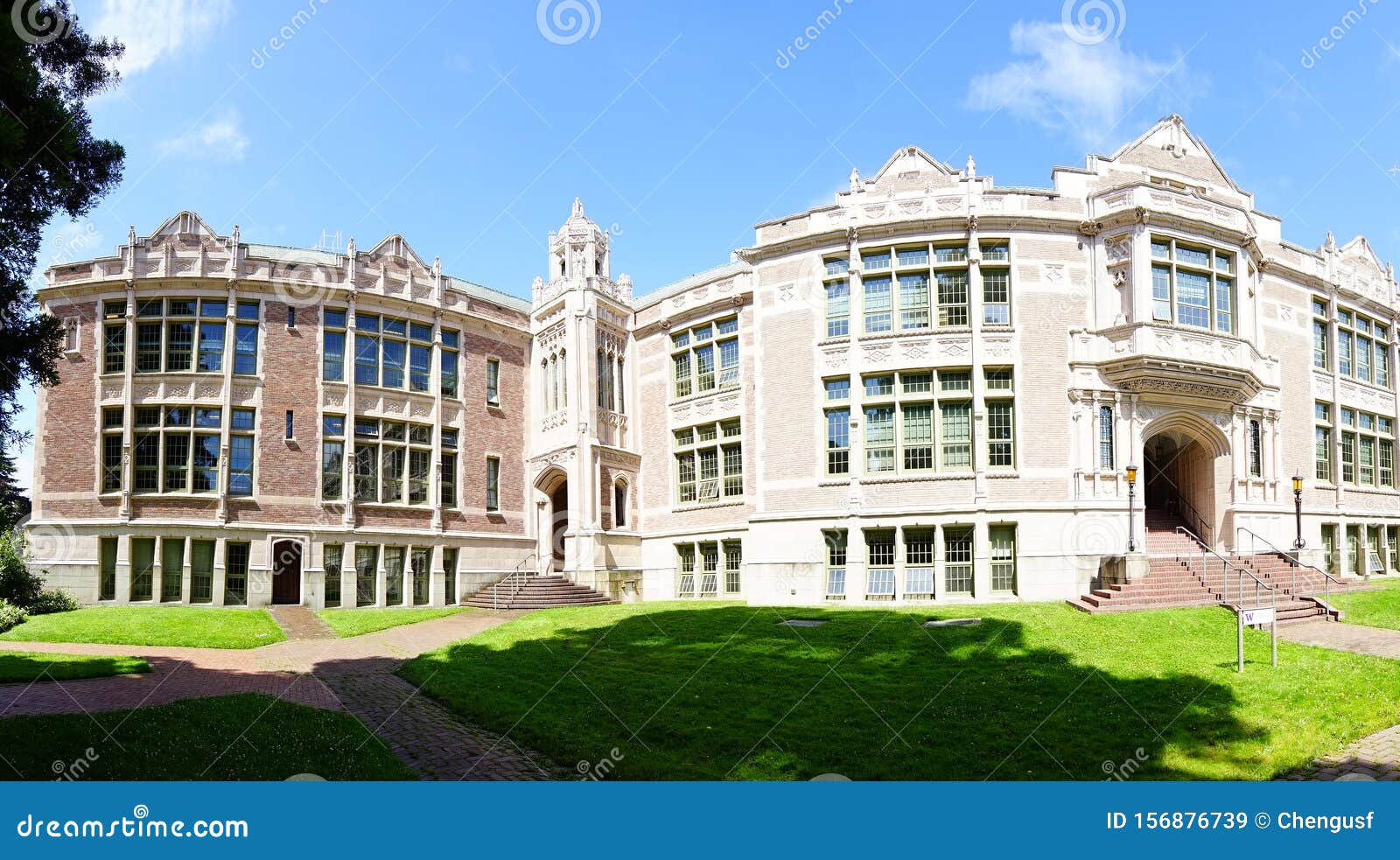 Washington University Seattle Stock Image - Image of prestigious, blue ...