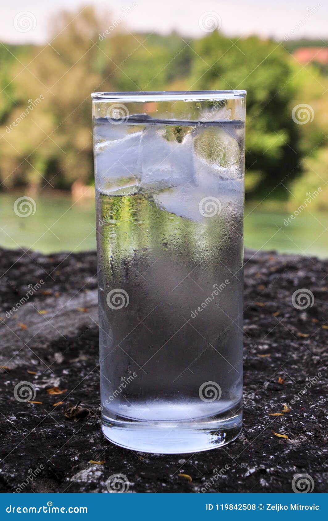 WASSER, Eis, Kaltes Wasser, Glas Wasser, Glas Wasser, Erfrischung ...