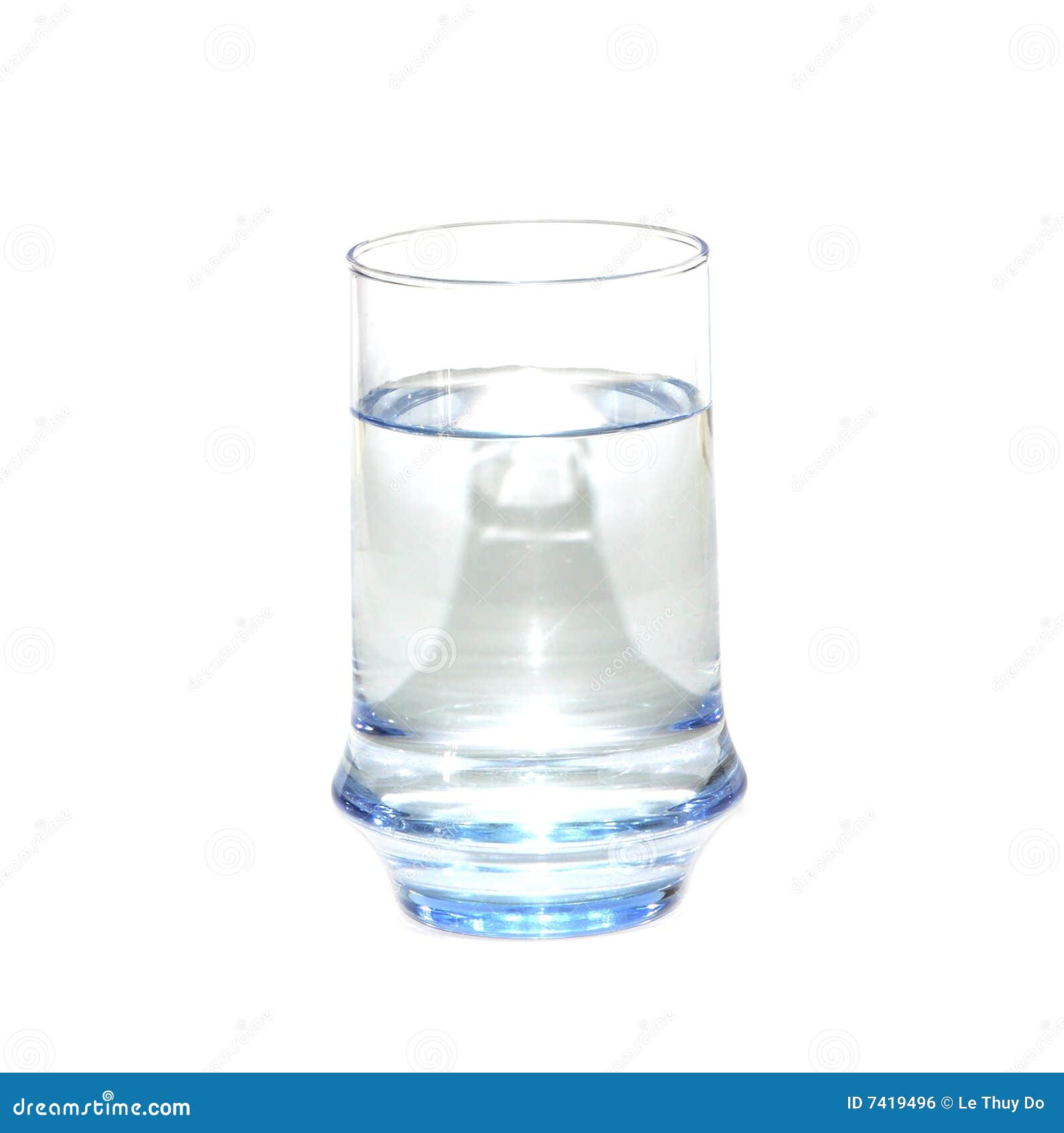 Wasserglas stockfoto. Bild von trocken, glas, wasser, erfrischung - 7419496