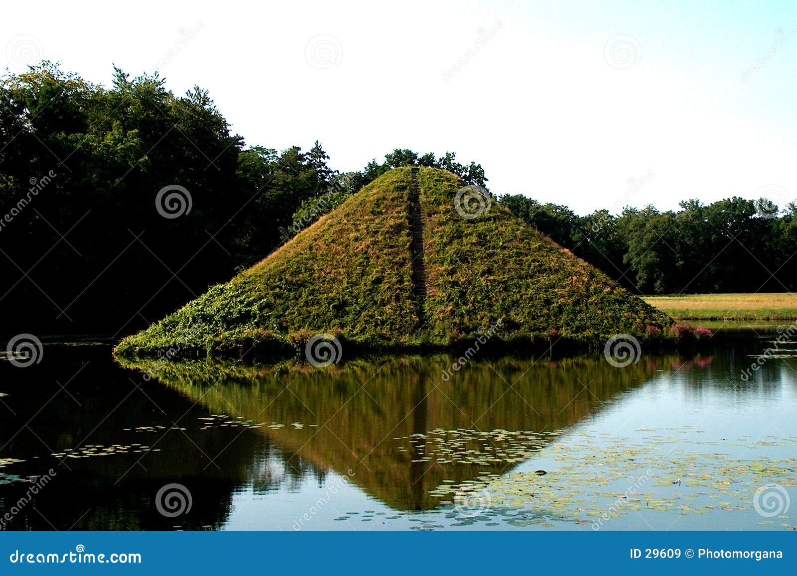17,922 Wasser Pyramide Fotos - Kostenlose und Royalty-Free Stock-Fotos ...