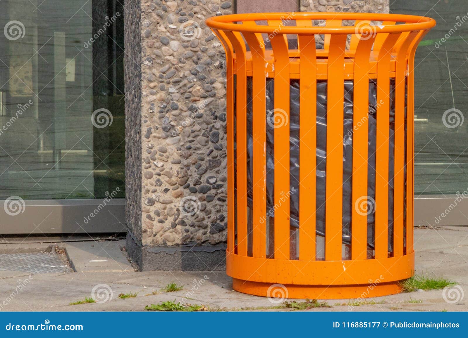 Waste Containment, Waste Container Picture. Image: 116885177