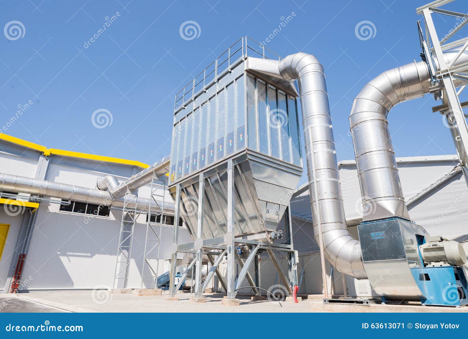 Waste Silo in Recycling Waste To Energy Plant Editorial Photo - Image ...