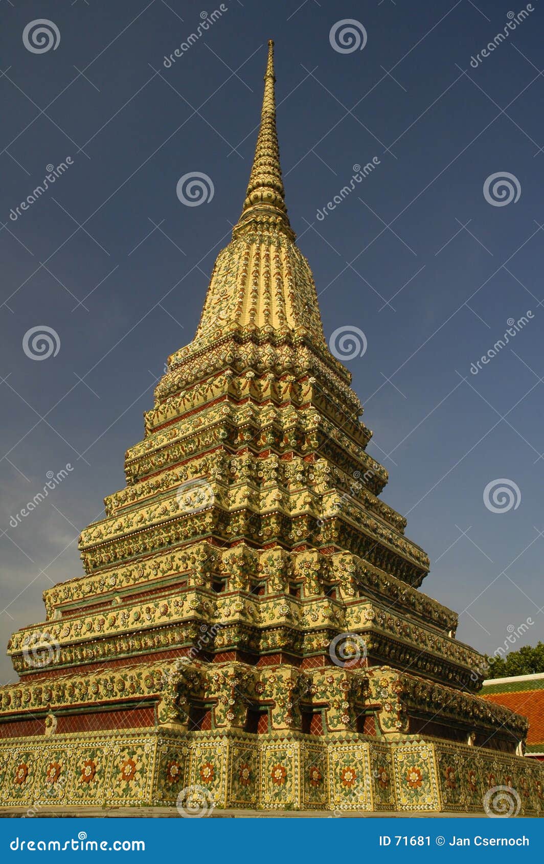 Wat Arun stock image. Image of idyllic, holiday, buddhist - 71681