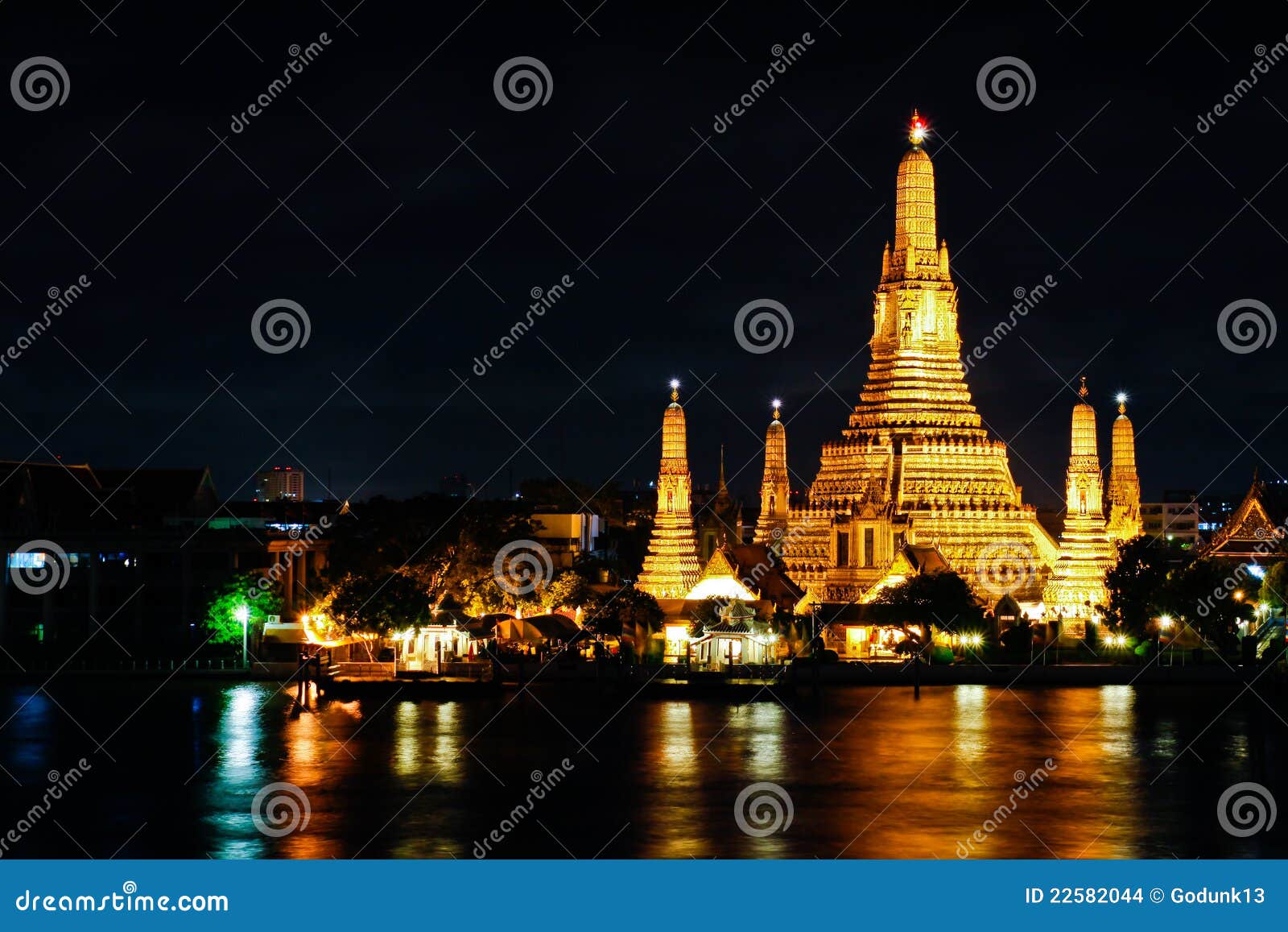 Wat Arun at night stock photo. Image of famous, culture - 22582044