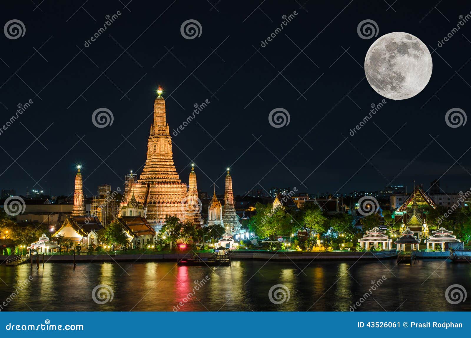 Wat Arun in Night with Super Full Moon Stock Image - Image of religion ...