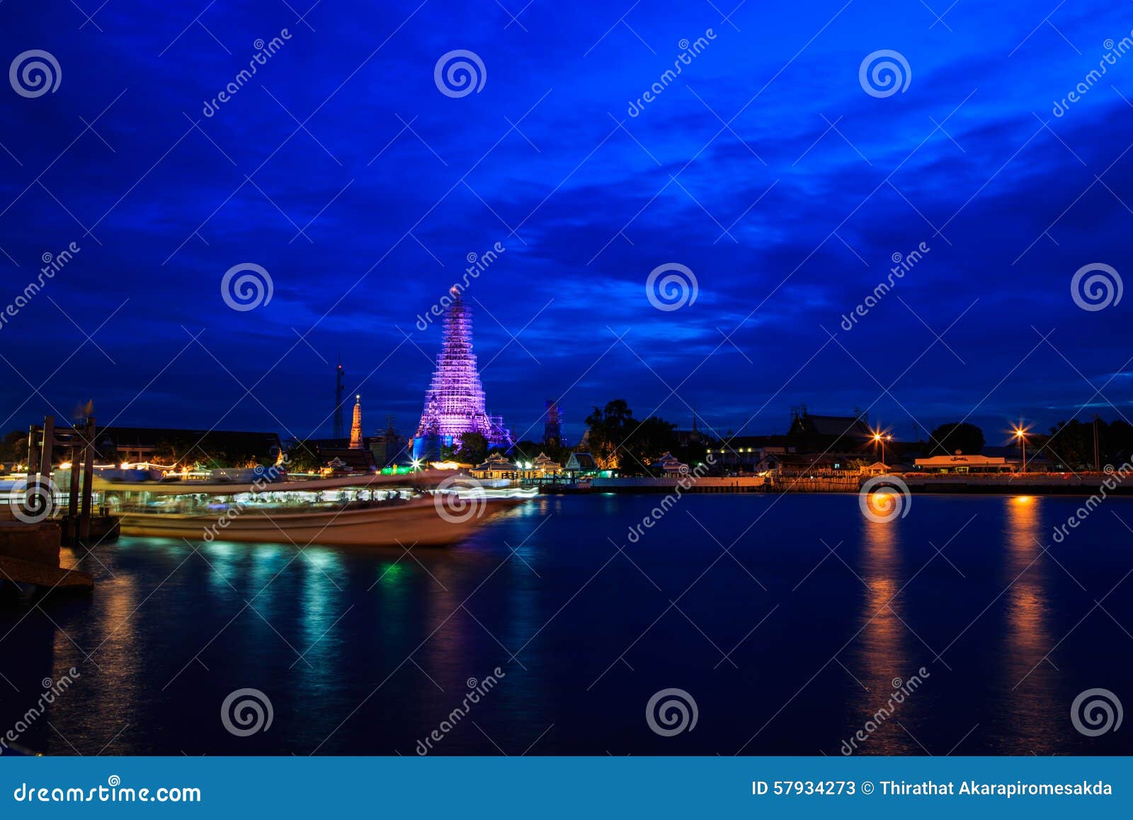 Wat Arun at the Night View. Editorial Stock Photo - Image of oriental ...