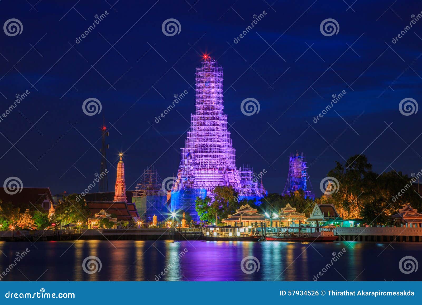 Wat Arun at the Night View. Stock Photo - Image of buddhism, background ...