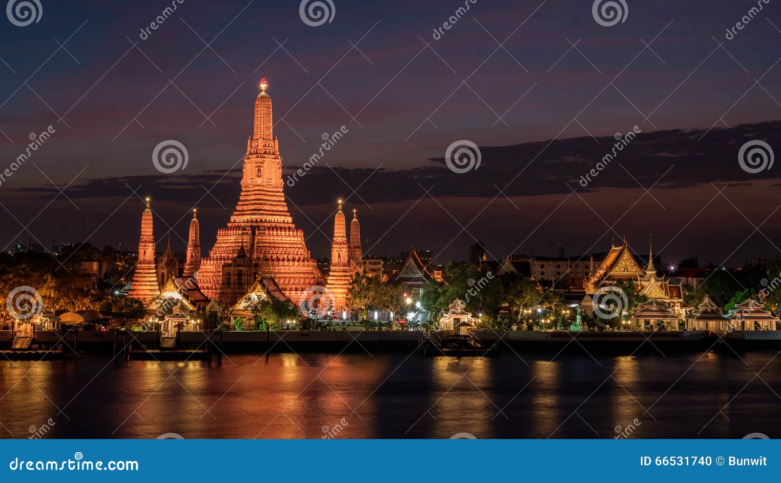 Wat Arun Temple in Sunset at Bangkok Thailand Stock Photo - Image of ...